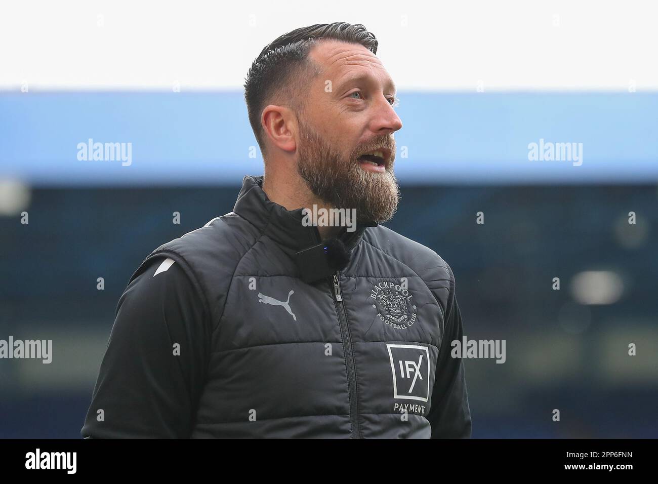 Stephen Dobbie Interim Head Coach von Blackpool gibt ein Interview nach ...
