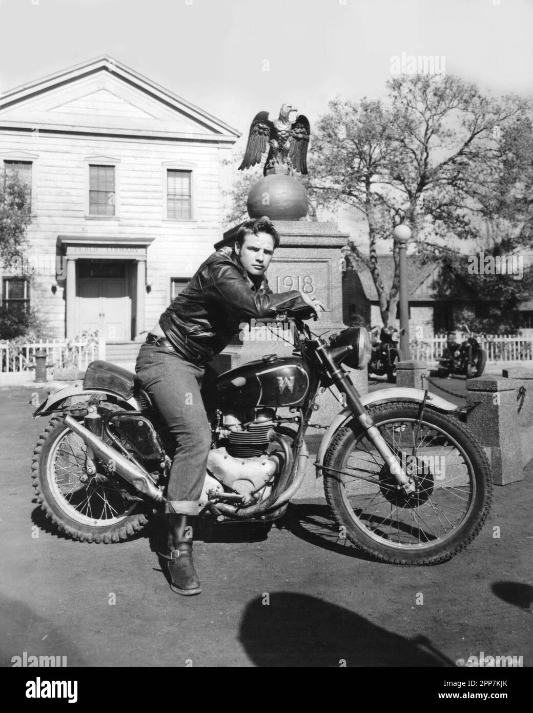 MARLON BRANDO Portrait THE WILD ONE 1953 Triumph Thunderbird Motorcycle ...