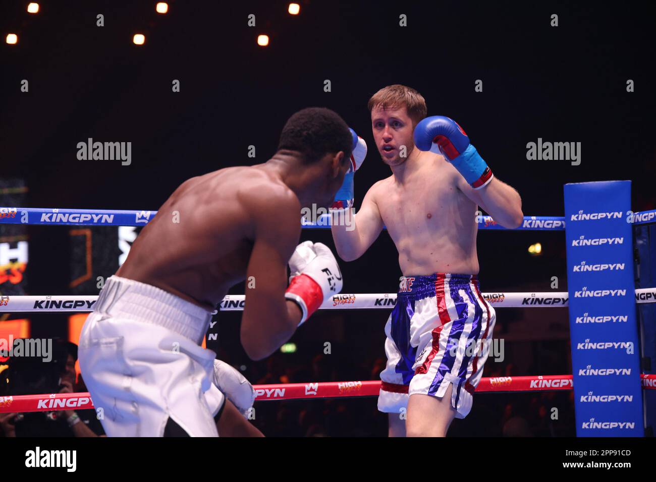 Kenny ojuederie -Fotos und -Bildmaterial in hoher Auflösung – Alamy