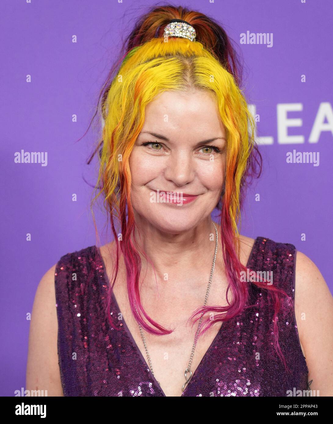 Pauley Perrette trifft am Samstag, den 22. April 2023, auf der LGBT ...