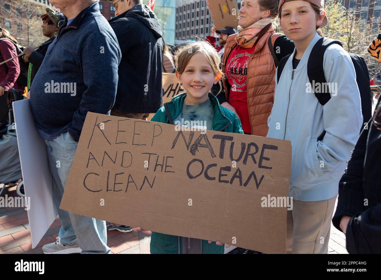 21. April 2023. Boston, Massachusetts. Mitglieder der Extinction ...