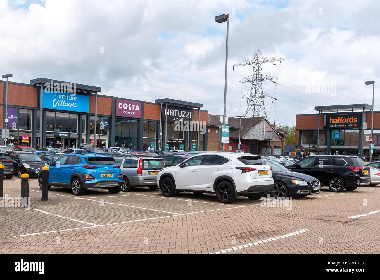 Ladymead retail park -Fotos und -Bildmaterial in hoher Auflösung – Alamy