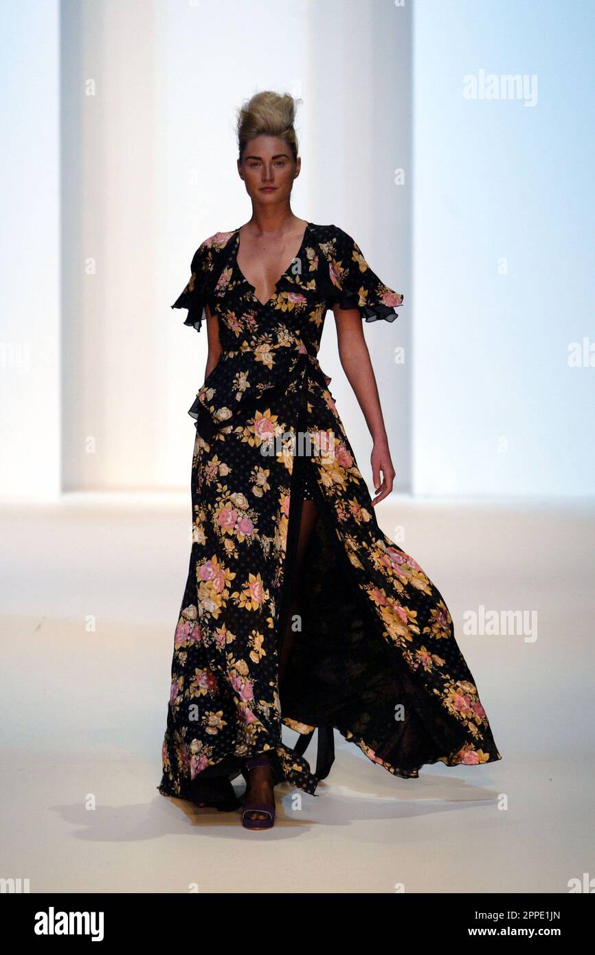 Modellieren Sie die Galaeröffnung am ersten Tag des Rosemount Sydney ...