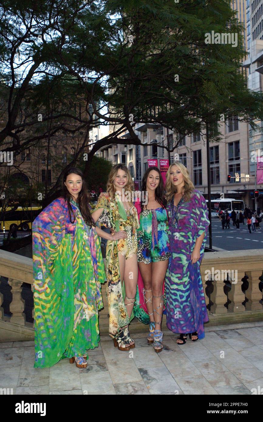 Camilla Franks, die australische Modedesignerin, die für ihre kaftane ...