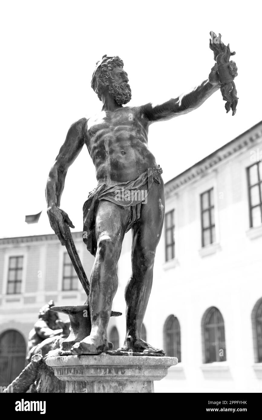 Hephaistos vulkan Schwarzweiß-Stockfotos und -bilder - Alamy