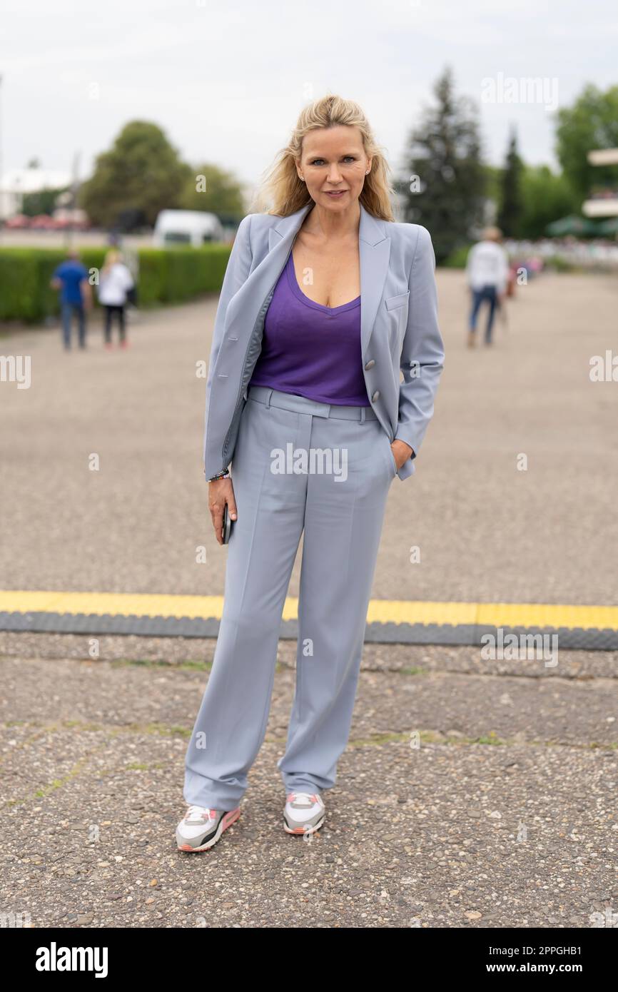 Veronica Ferres ( Schauspielerin ) beim Marion JauÃŸ German Mare Derby ...
