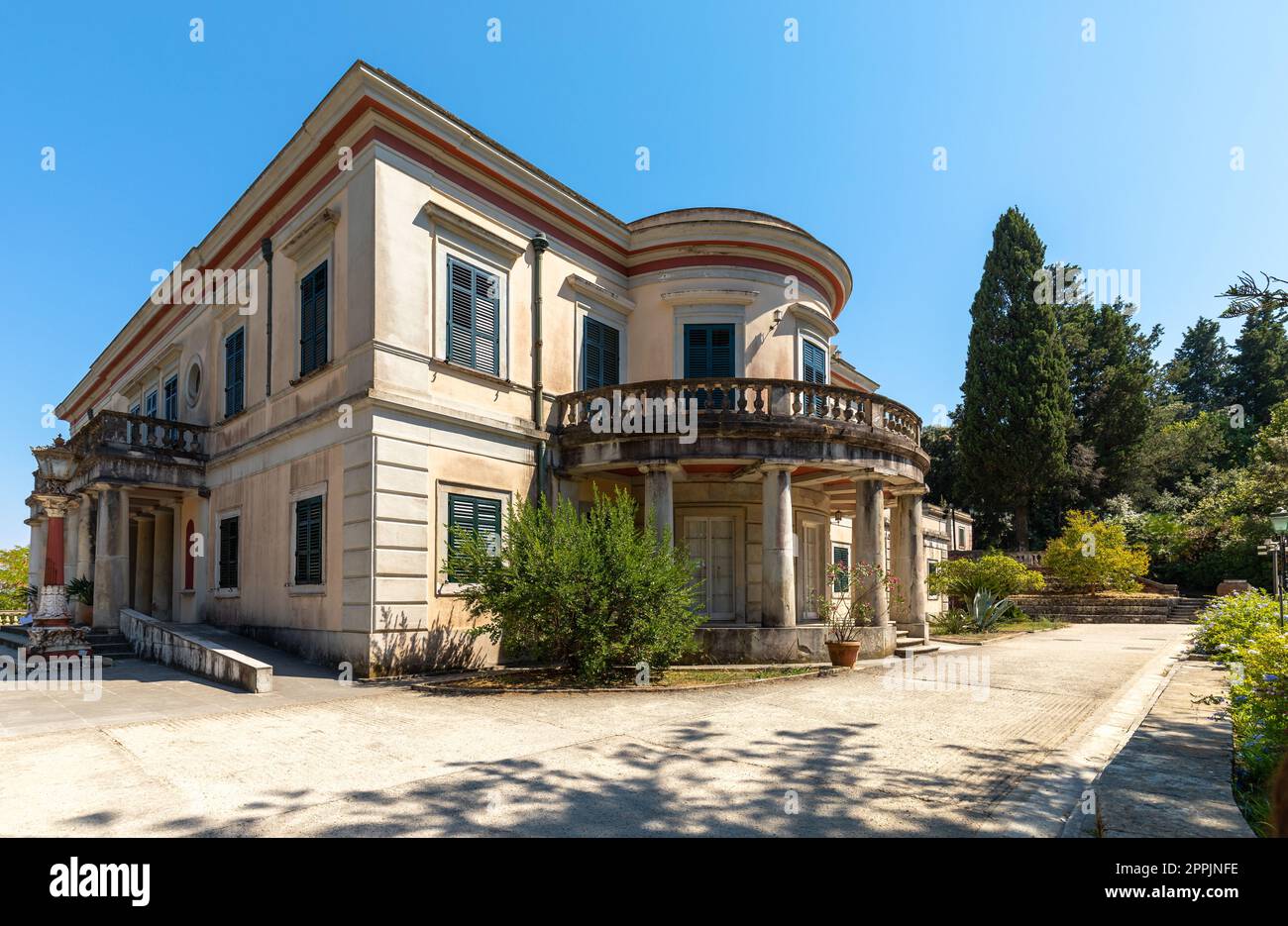 Villa mon repos -Fotos und -Bildmaterial in hoher Auflösung – Alamy