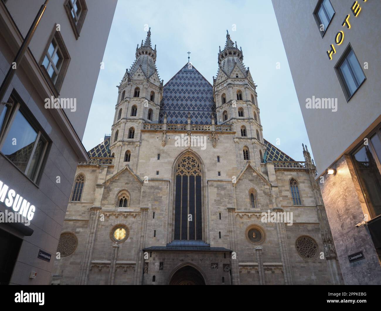 Domkirche st stephan wien -Fotos und -Bildmaterial in hoher Auflösung ...