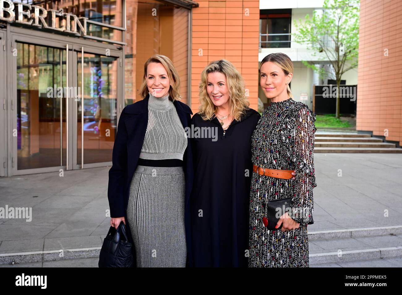 Simone Hanselmann, Alexa Maria Surholt und Wolke Hegenbarth bei der ...