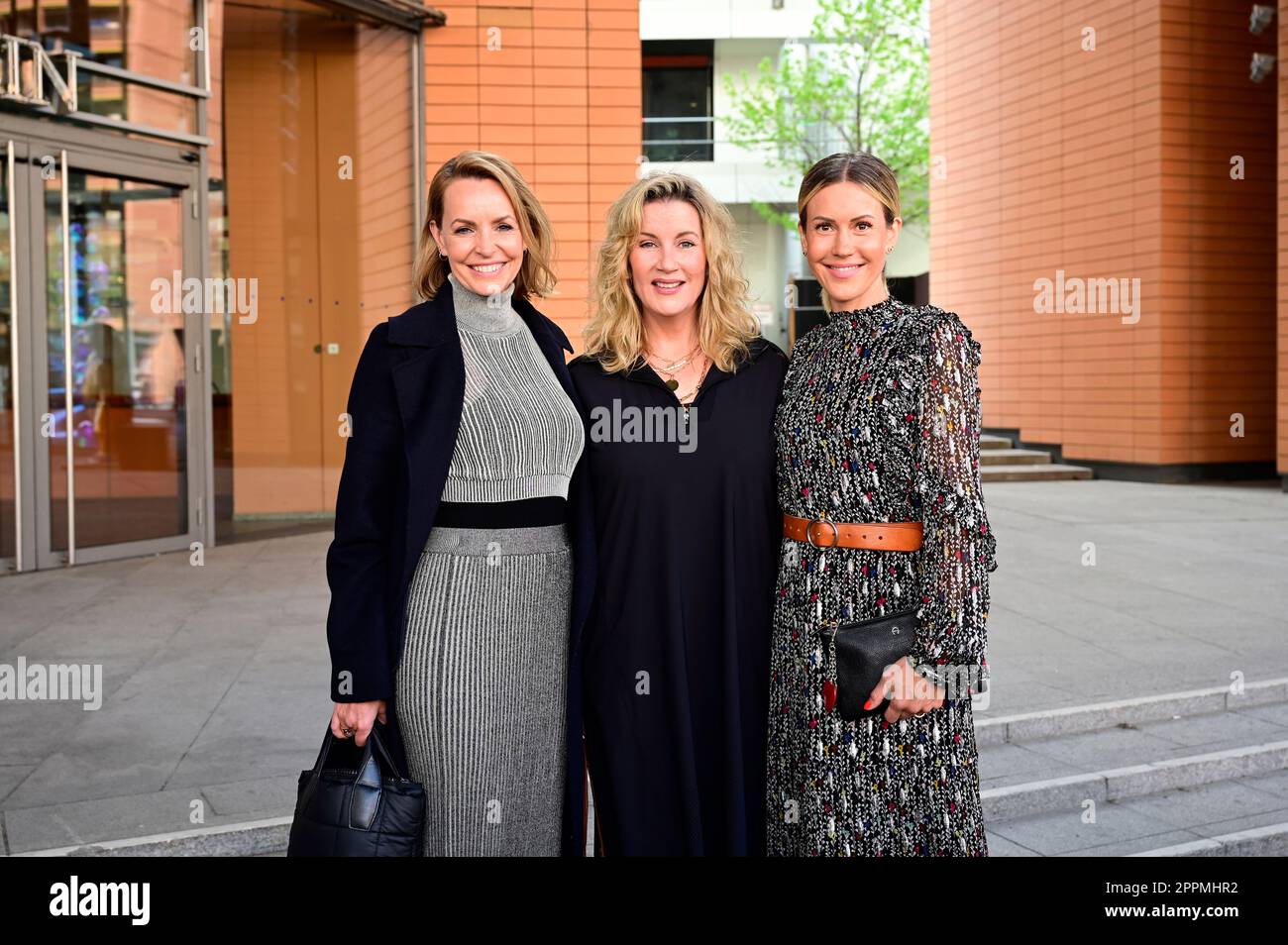 Simone Hanselmann, Alexa Maria Surholt und Wolke Hegenbarth bei der ...