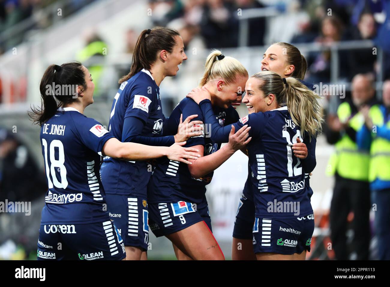 Linköpings no 9 Cathinka Tandberg jubelt nach 1-0 Uhr während des ...