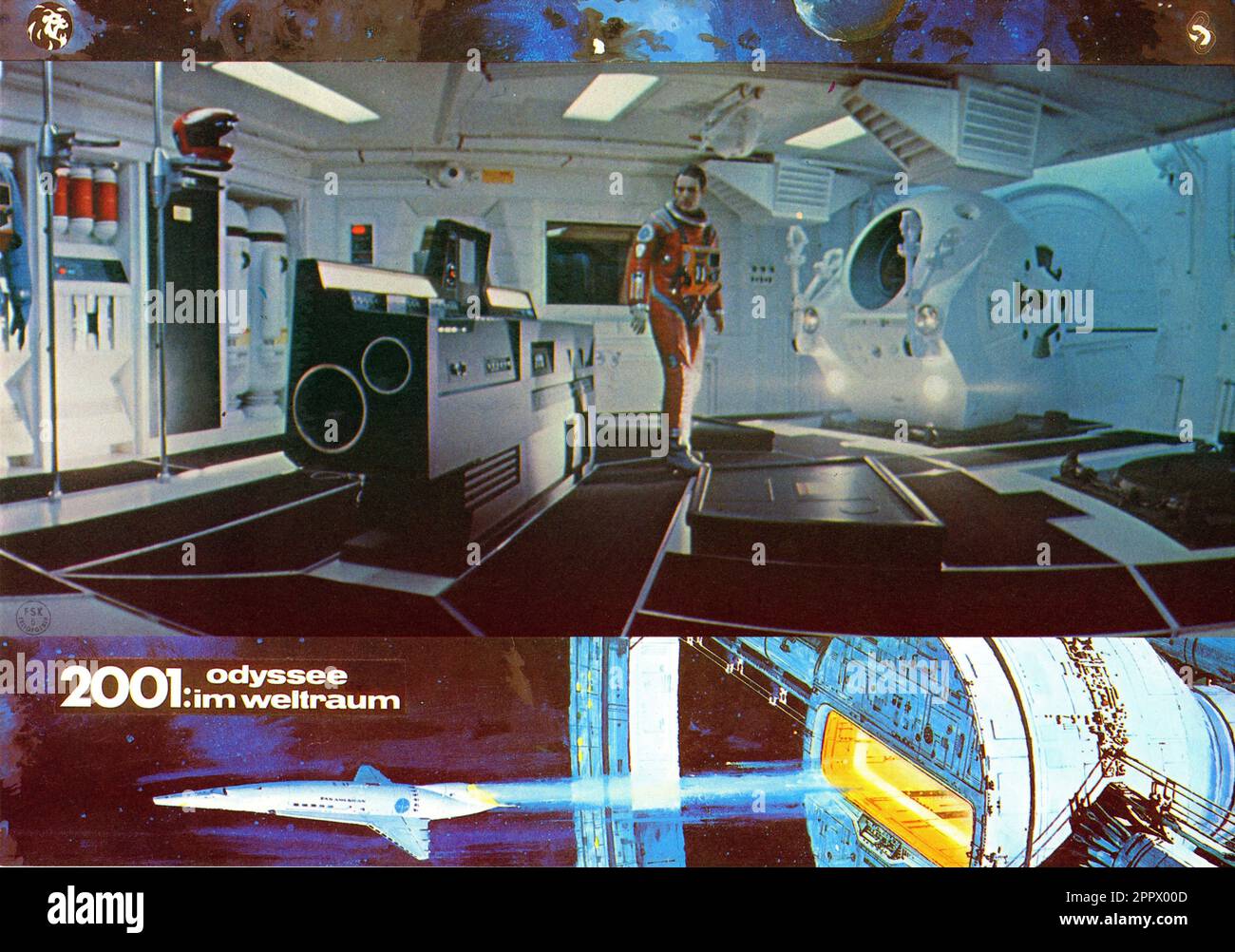 KEIR DULLEA in Discovery One Spaceship 2001 : A SPACE ODYSSEY / ODYSSEE ...