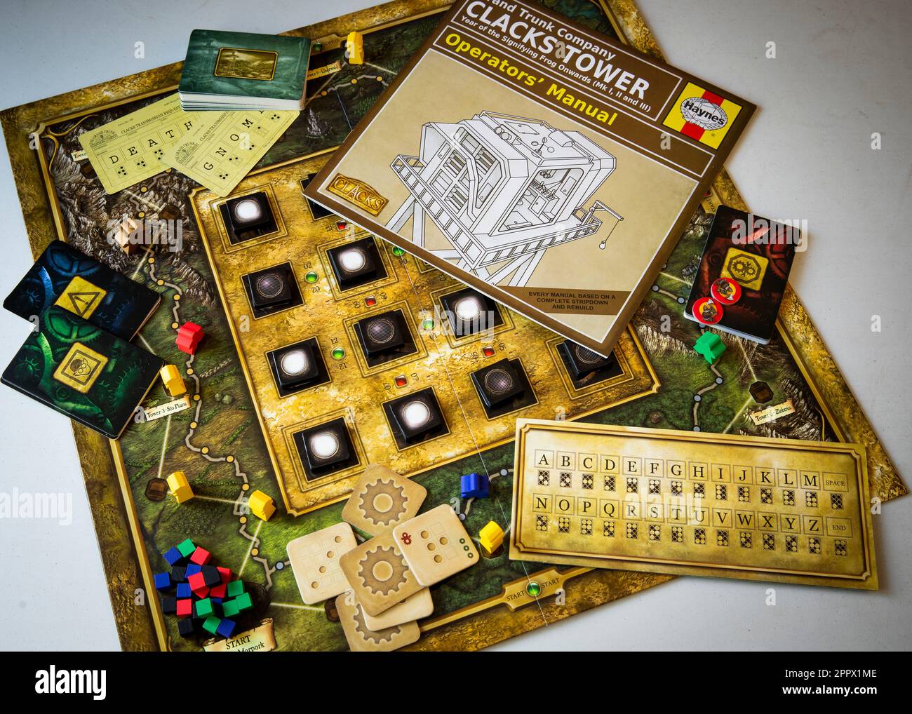 Instruction booklet game -Fotos und -Bildmaterial in hoher Auflösung ...
