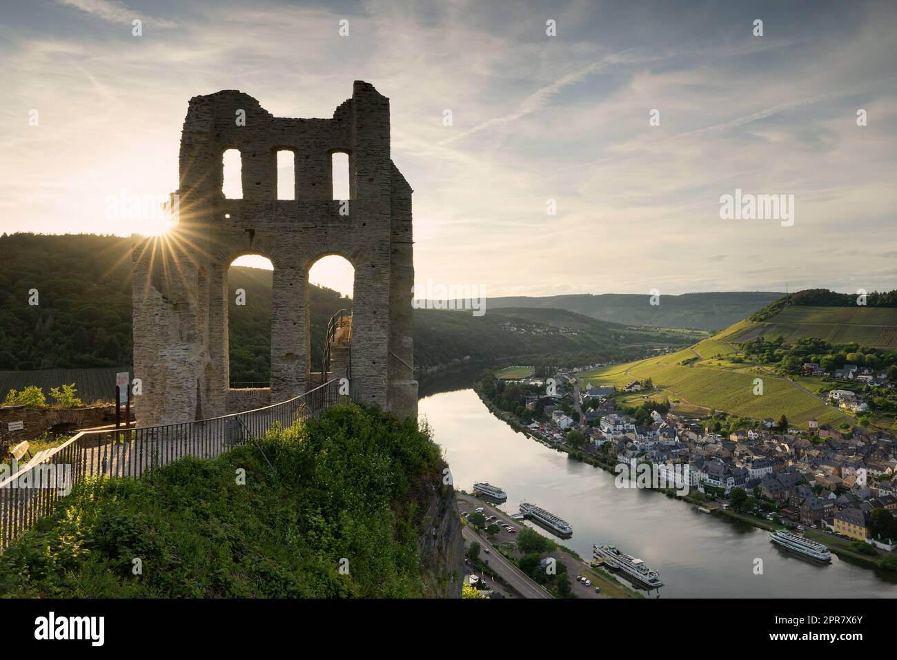 Castello di grevenburg -Fotos und -Bildmaterial in hoher Auflösung – Alamy