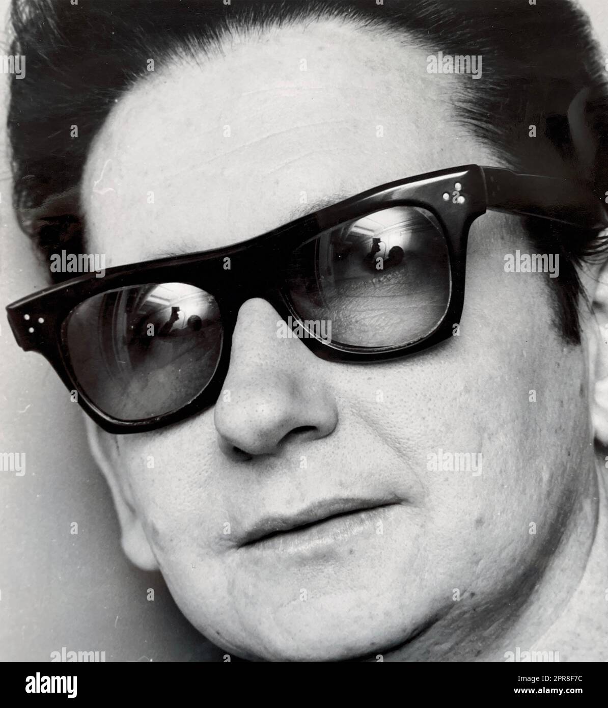 Roy orbison 1988 -Fotos und -Bildmaterial in hoher Auflösung – Alamy