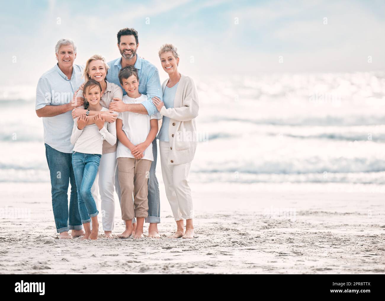 Wir Sind Eins Eine Schöne Familie Verbindet Während Sie Einen Tag Am Strand Zusammen
