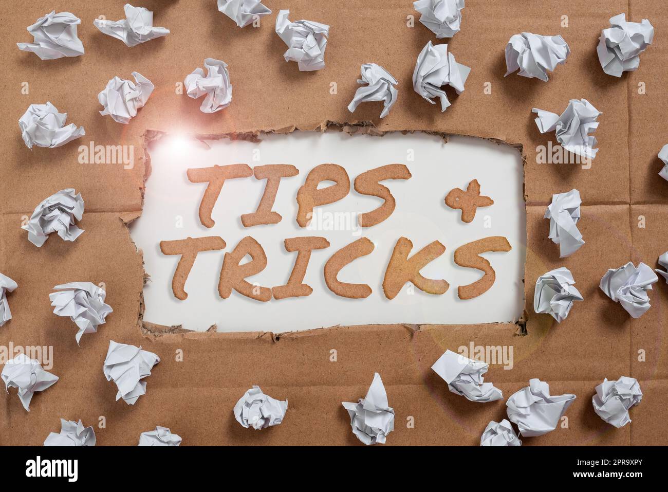 Schild mit Tipps und Tricks. Konzept Bedeutung Schritte Lifehacks ...