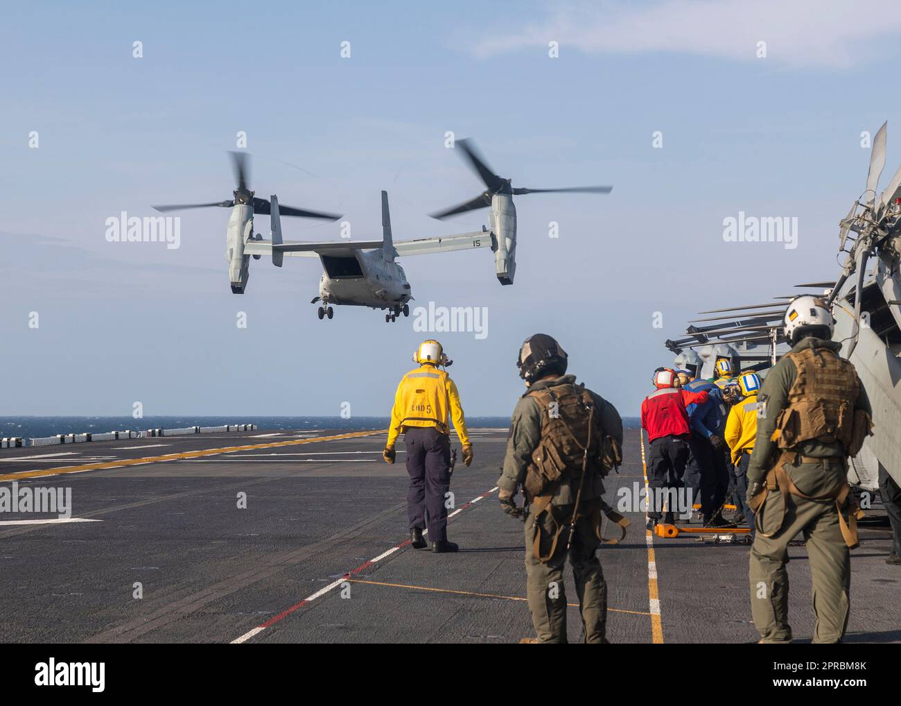 Ein MV-22-Fischadler, der der 26. Marine Expeditionary Unit (MEU ...
