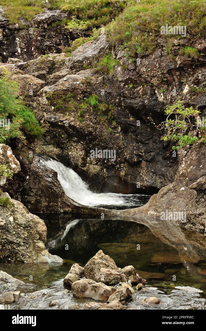 Auf der Isle of Sky sind die Ferry Pools ein beliebter Ausflugsort ...