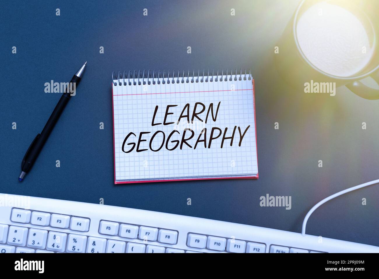 Textzeichen, das die Geografie der physikalischen Merkmale der Erde und ...