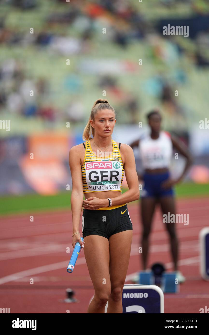 Alica schmidt relais -Fotos und -Bildmaterial in hoher Auflösung – Alamy