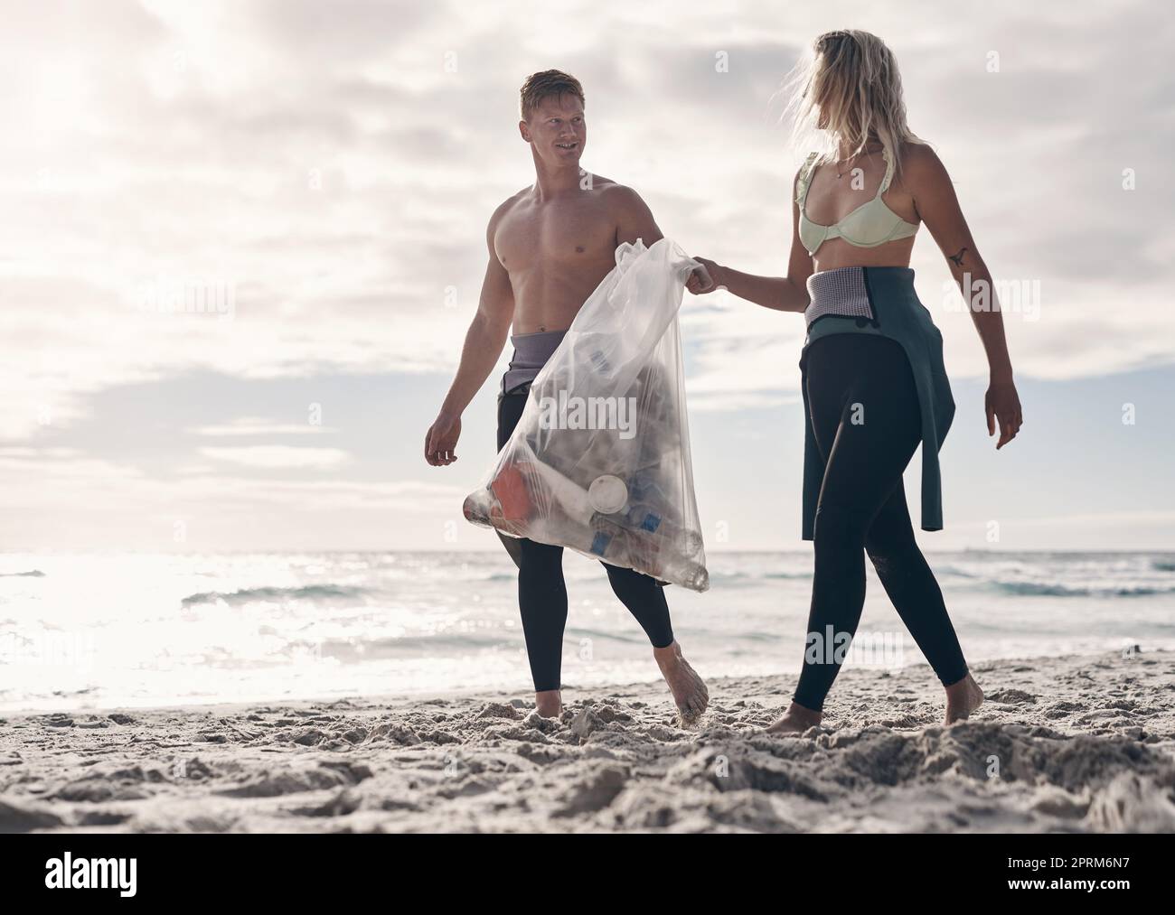 Wir verlassen uns auf die Gezeiten und die Gezeiten auf uns. Ein junges ...