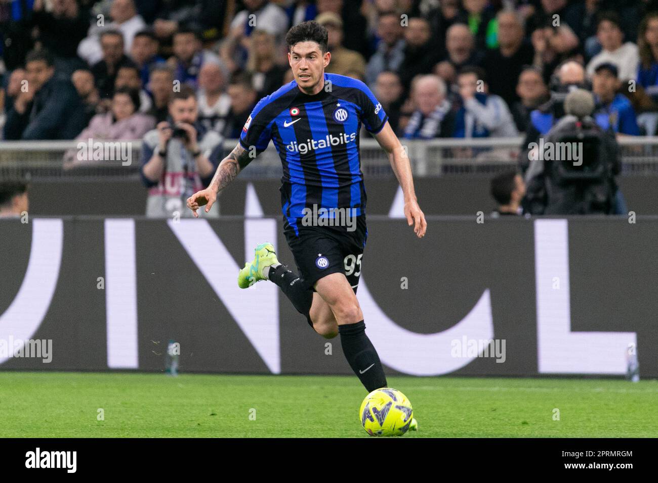 Alessandro bastoni juventus -Fotos und -Bildmaterial in hoher Auflösung ...