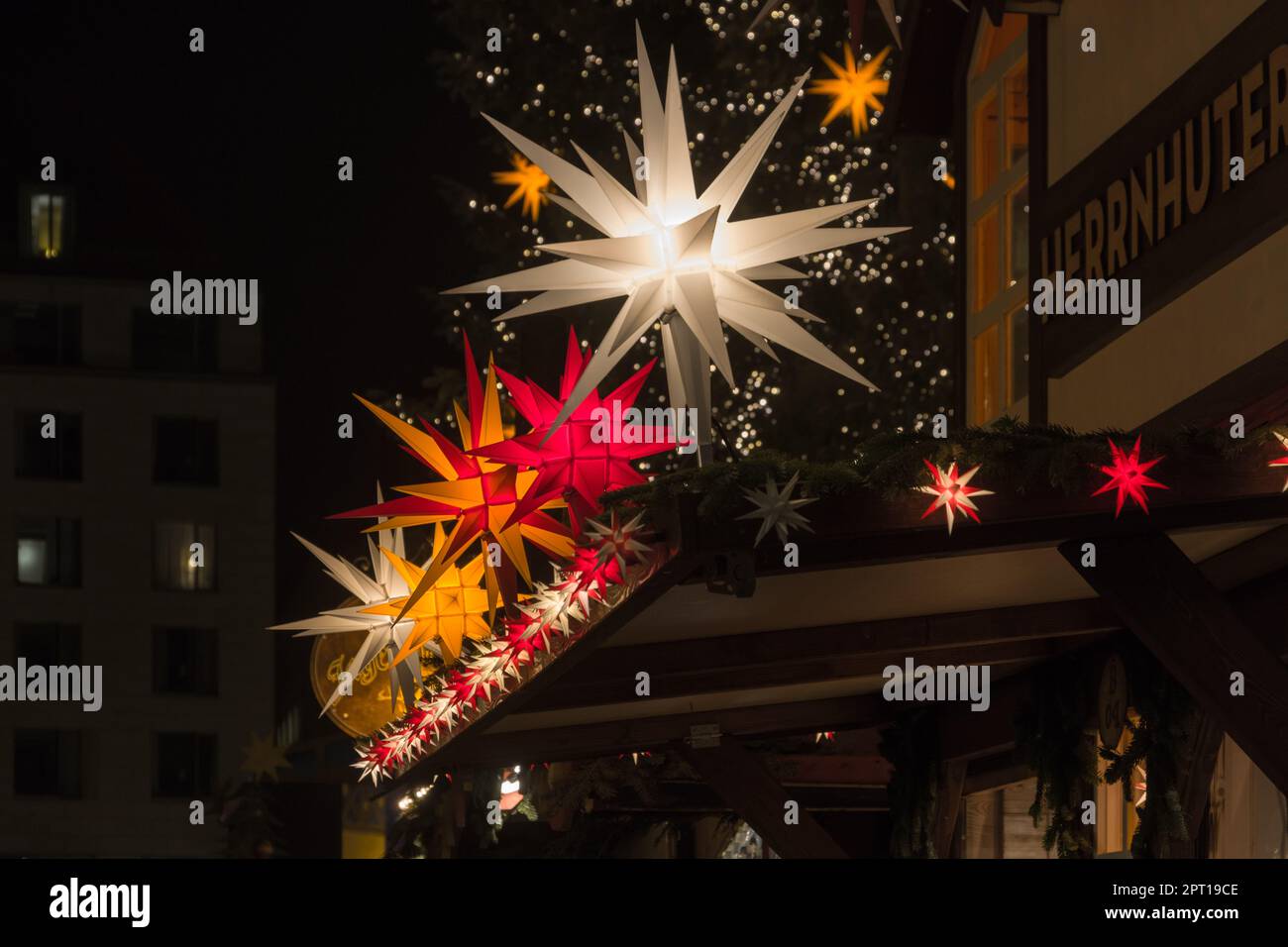 Herrnhuter adventsstern -Fotos und -Bildmaterial in hoher Auflösung – Alamy