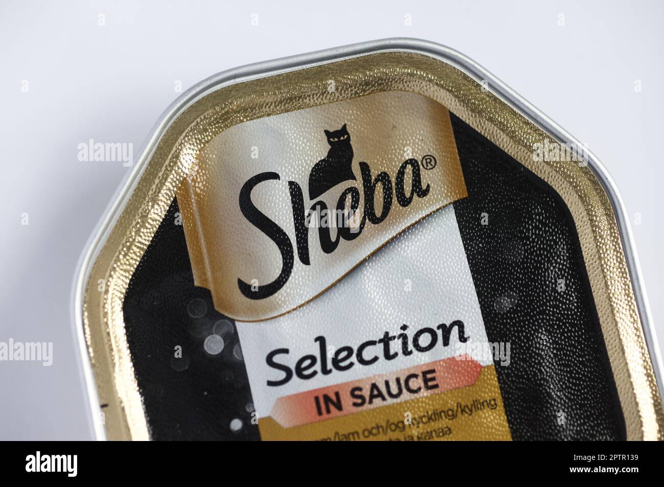 Sheba tiernahrung katze -Fotos und -Bildmaterial in hoher Auflösung – Alamy