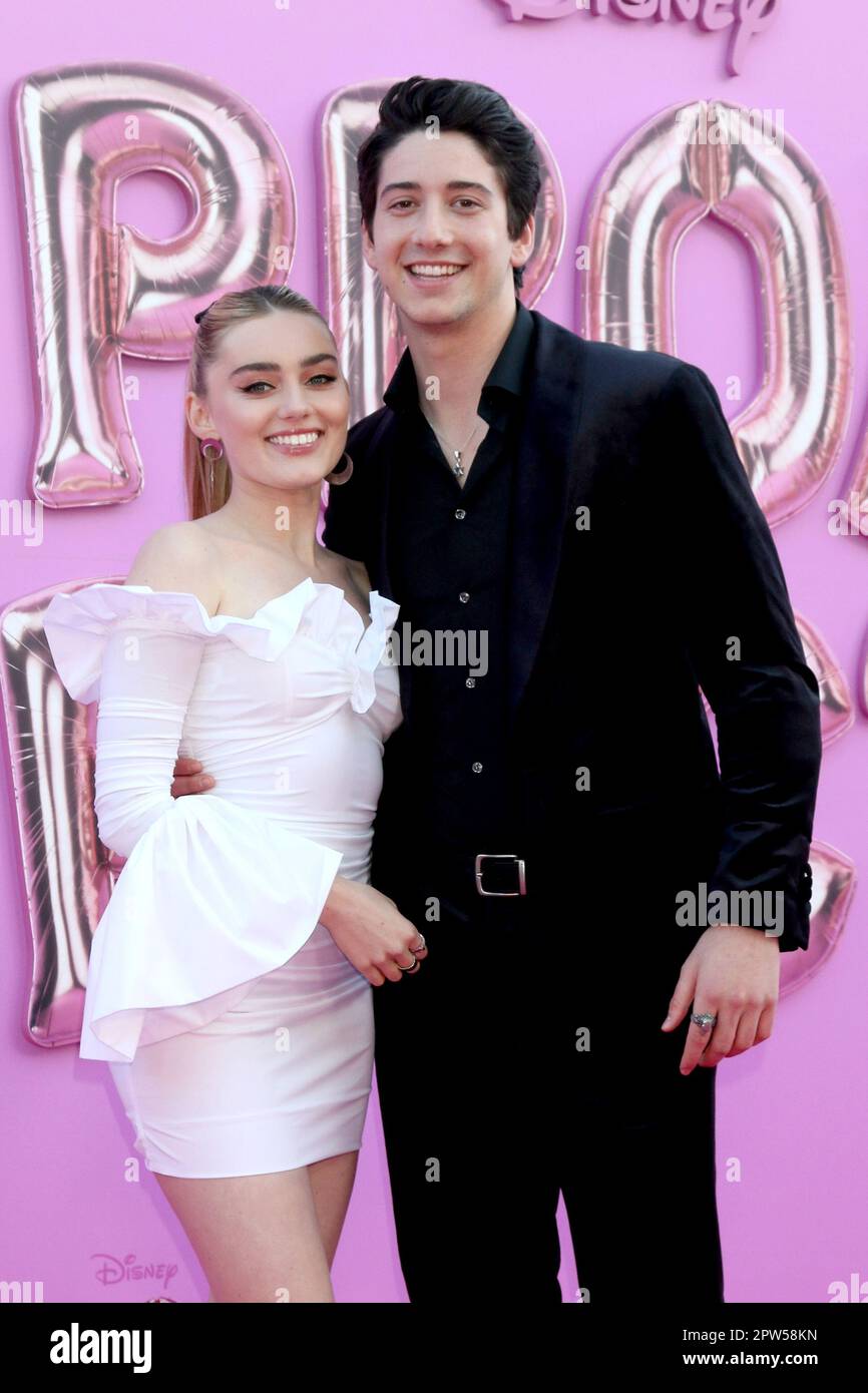 Prom pakt milo manheim -Fotos und -Bildmaterial in hoher Auflösung – Alamy