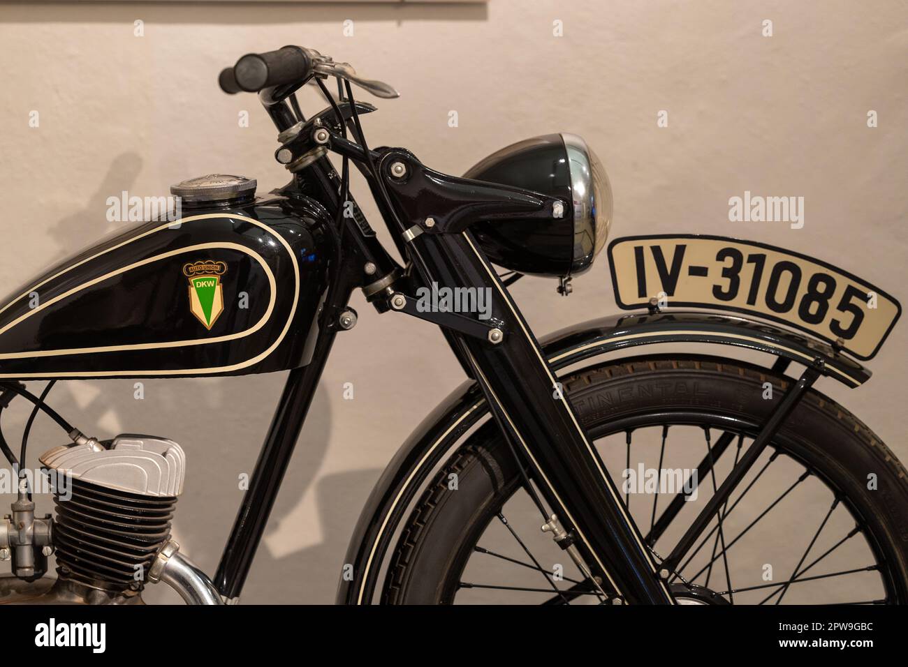 Augustusburg, Deutschland. 29. April 2023. Die DKW RT 125 aus dem Jahr 1940 in der ...