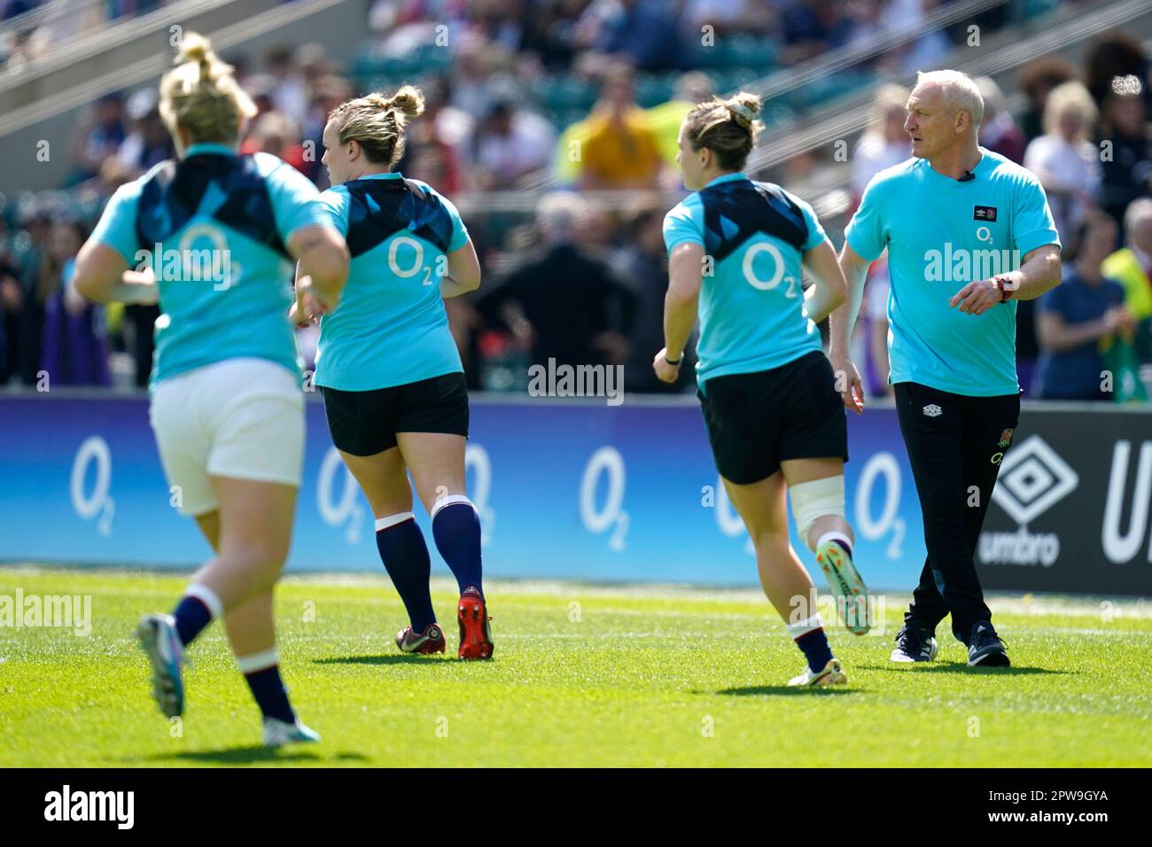 England Cheftrainer Simon Middleton (rechts) vor den TikTok Women's Six ...