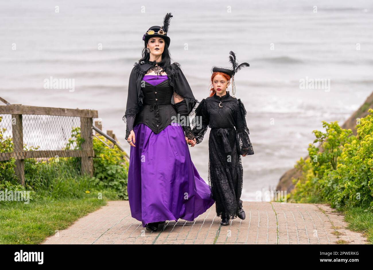 Das Whitby Goth Weekend in Whitby, Yorkshire, ist ein Besuch wert ...