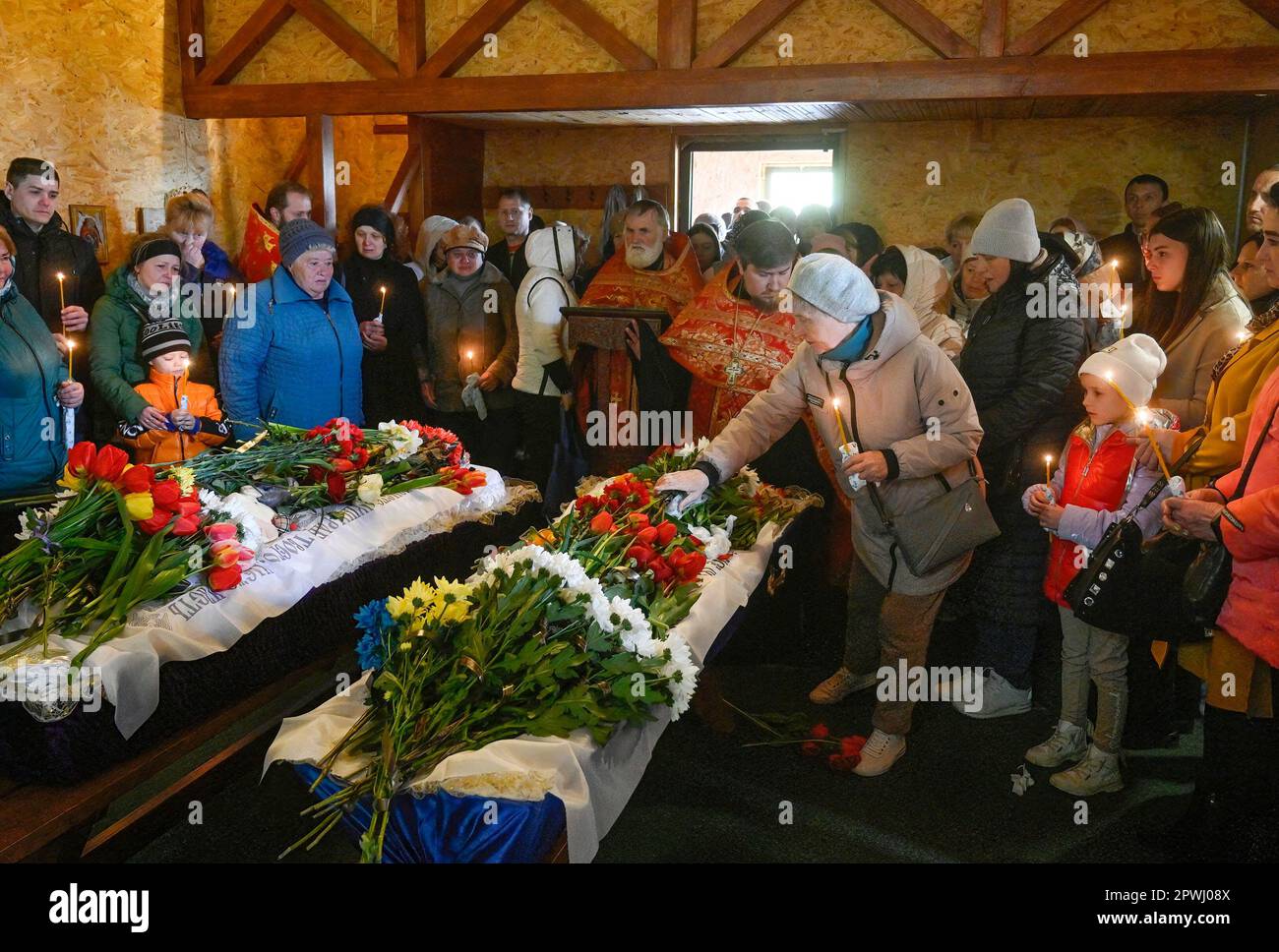 Tote leichen kinder -Fotos und -Bildmaterial in hoher Auflösung – Alamy