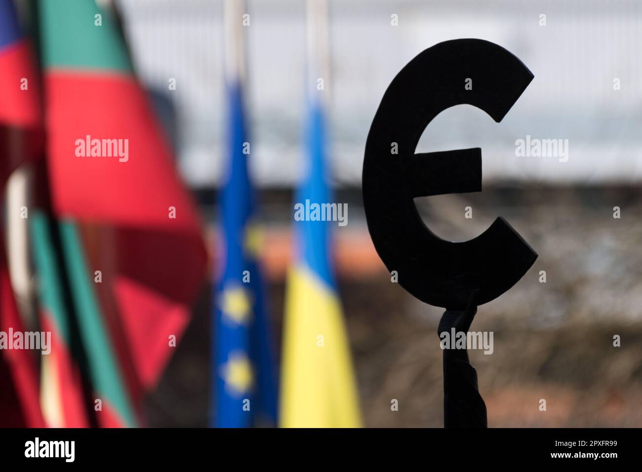 Statue von europa mit dem griechischen epsilon -Fotos und -Bildmaterial ...