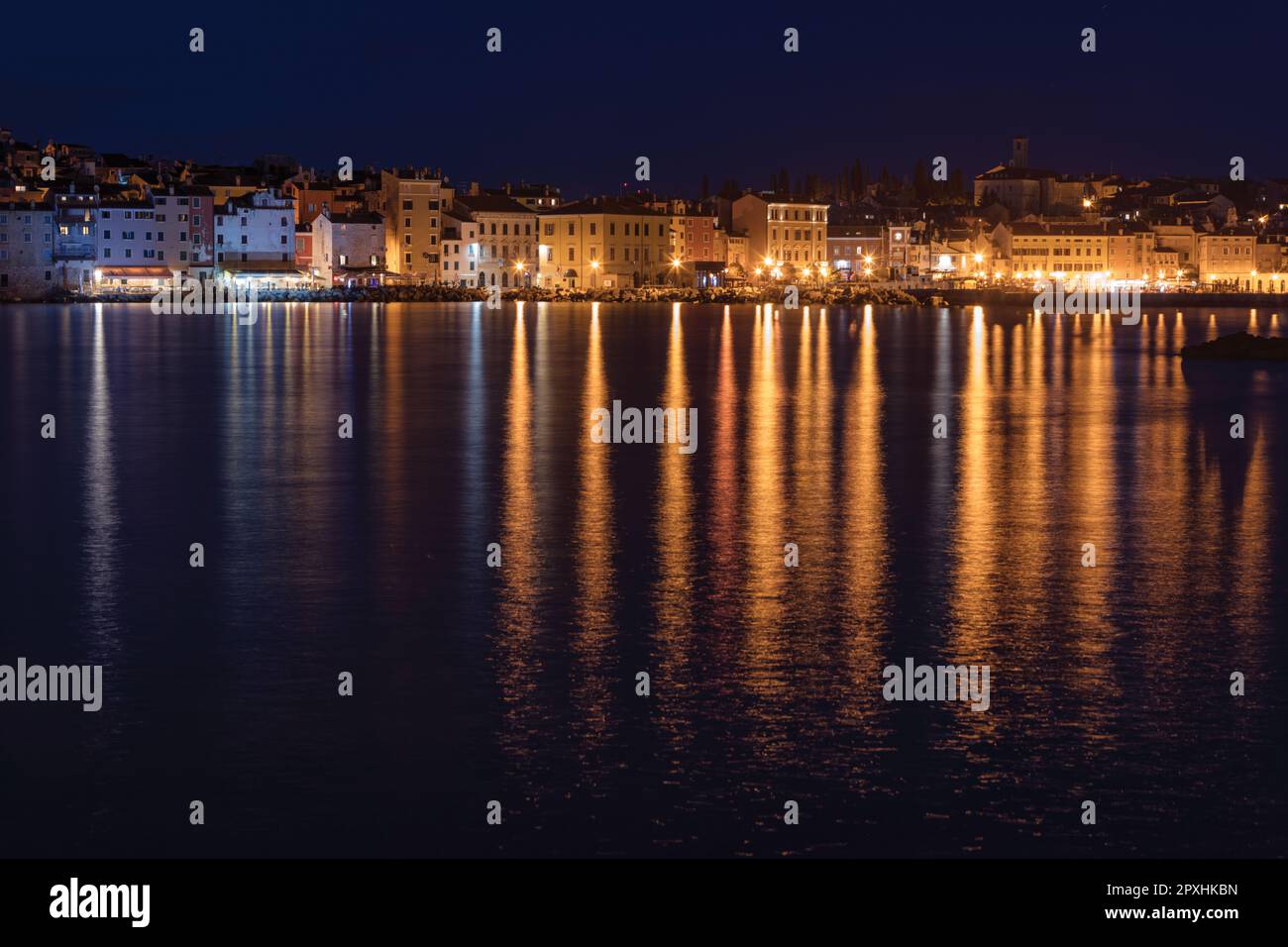 Rovinj oder die Altstadt von Rovigo in Istrien sehen Sie über die ...