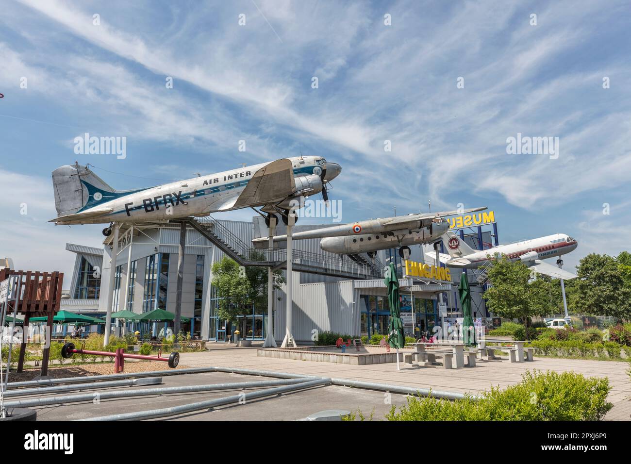 Eintritt zum Technikmuseum Speyer - Technikmuseum. Von links nach ...