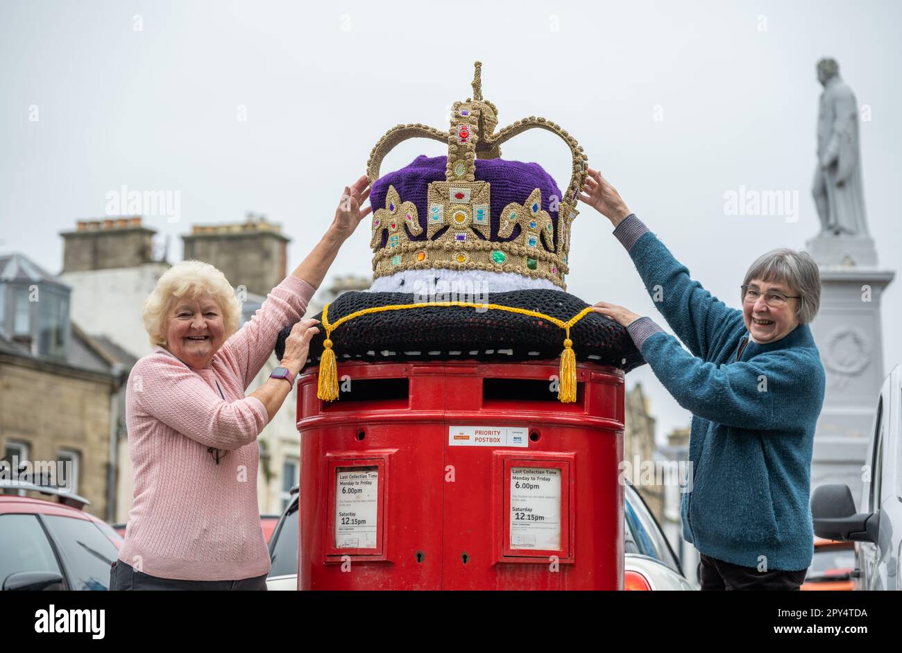 2. Mai 2023 das King-Charles-Krönungsfieber hat die schottische ...