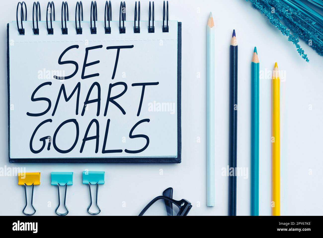 Schreiben mit Anzeige des Texts Set Smart Goals (Intelligente Ziele ...