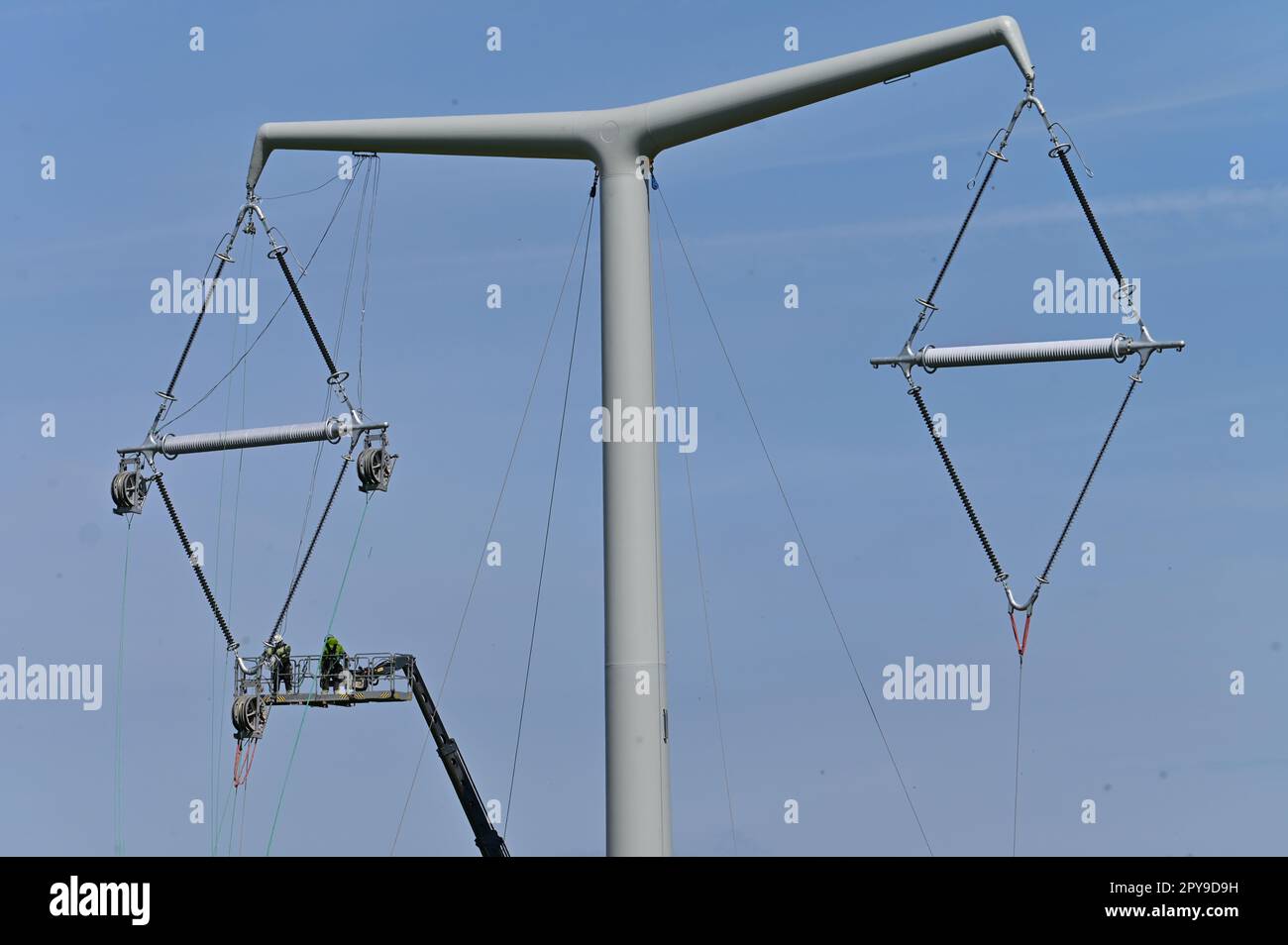 Die ersten t pylonen der welt -Fotos und -Bildmaterial in hoher Auflösung – Alamy