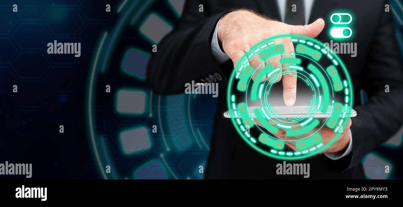 Mann Im Büro Uniform Stehend Durch Drücken Der Virtuellen Taste Mit Dem ...