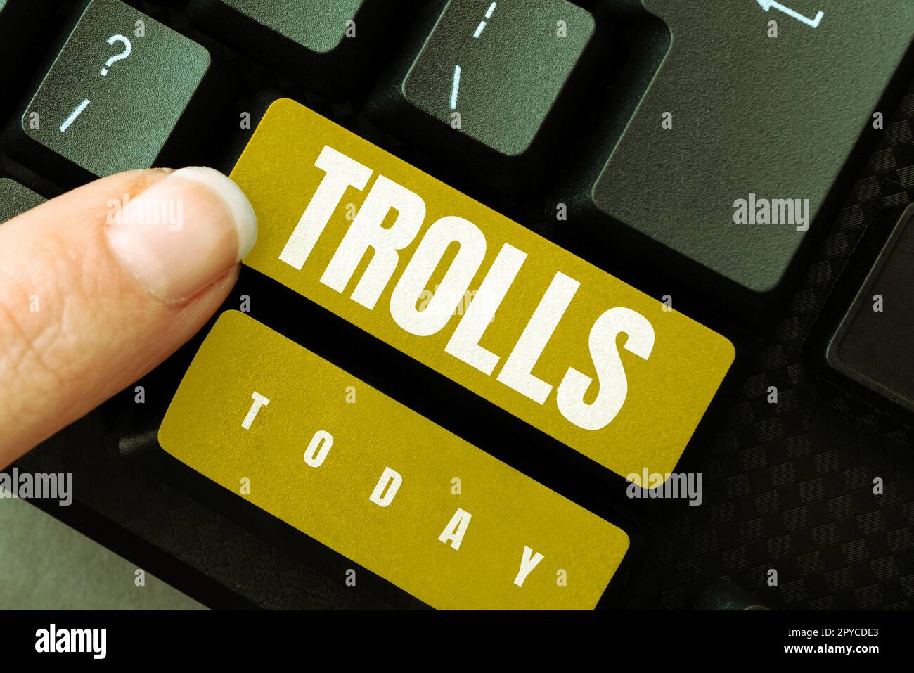 Textzeichen mit Trolls. Konzeptionelle Foto-Internet-Slang-Troll-Person ...