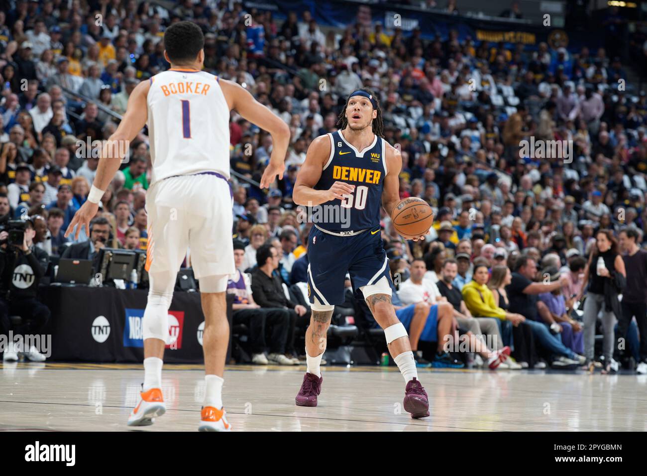 Denver Nuggets forward Aaron Gordon (50) and Phoenix Suns guard Devin ...