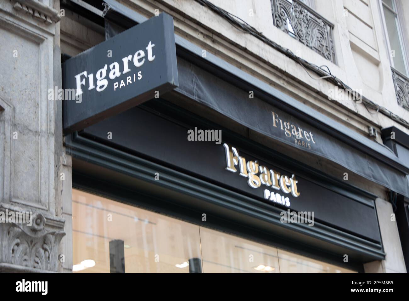 Figaret paris -Fotos und -Bildmaterial in hoher Auflösung – Alamy
