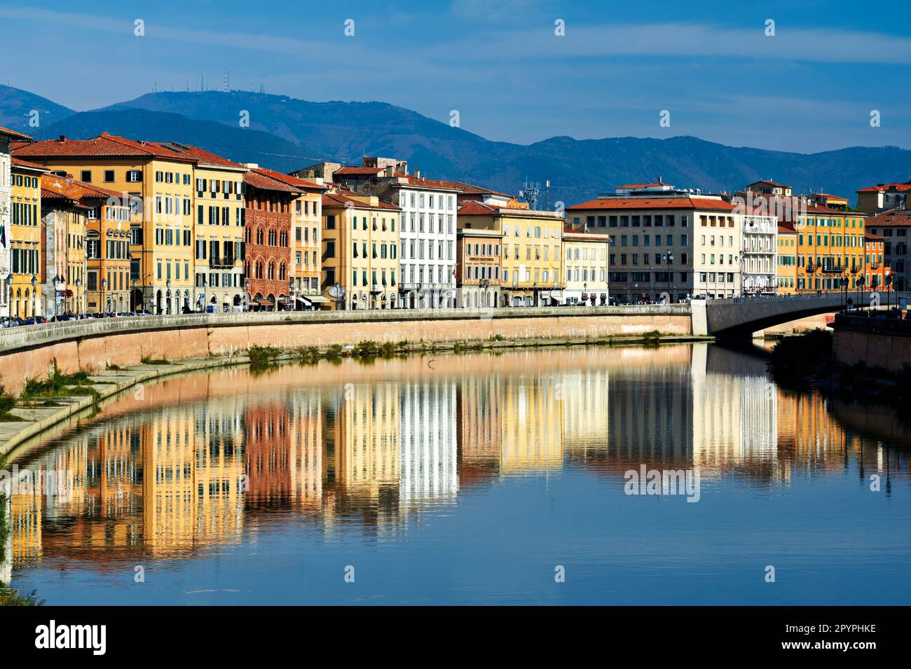 Flusslandschaft italien -Fotos und -Bildmaterial in hoher Auflösung – Alamy