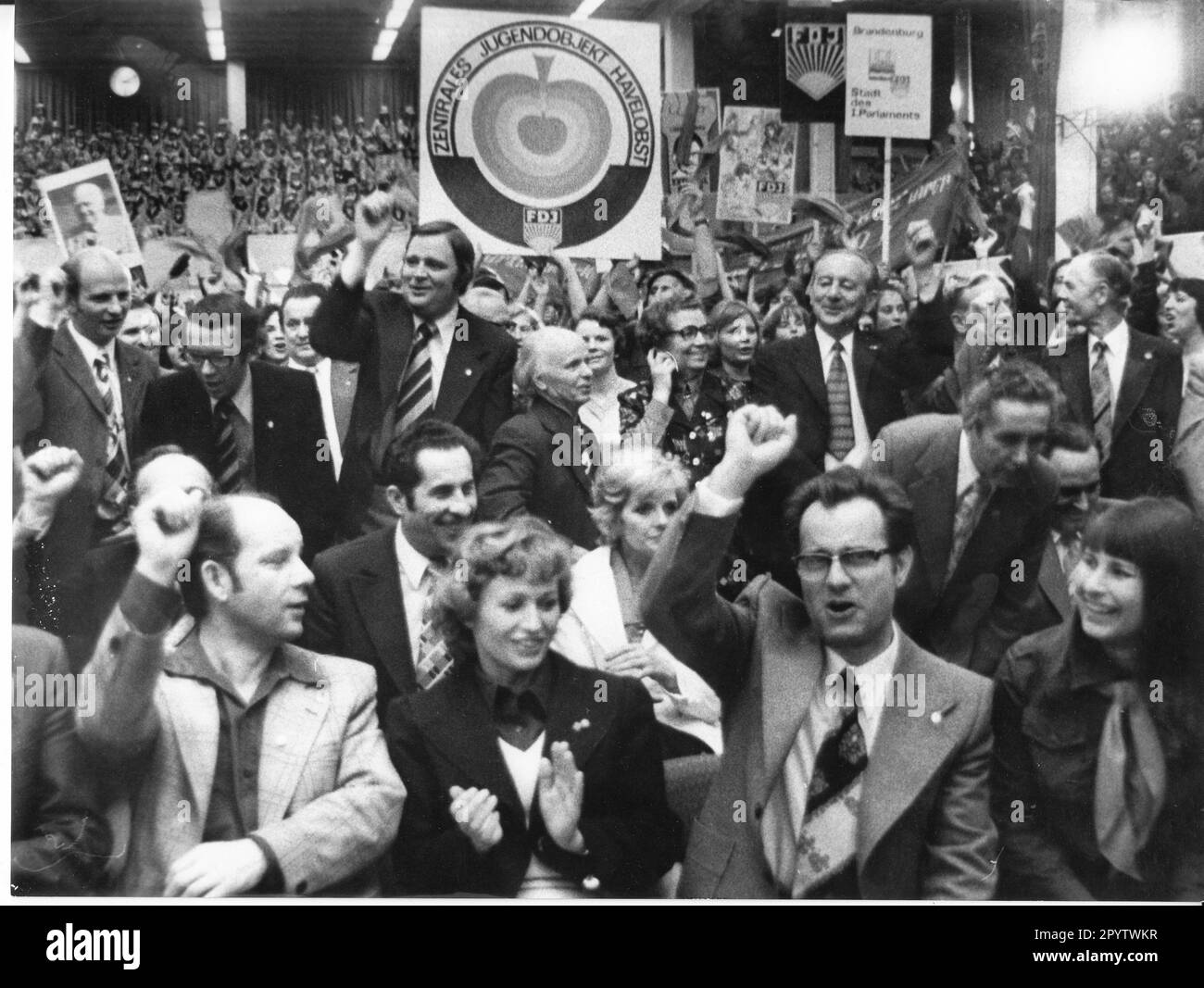 "Eröffnung der "Woche der Jugend und der Sportler" in der Kultur- und ...