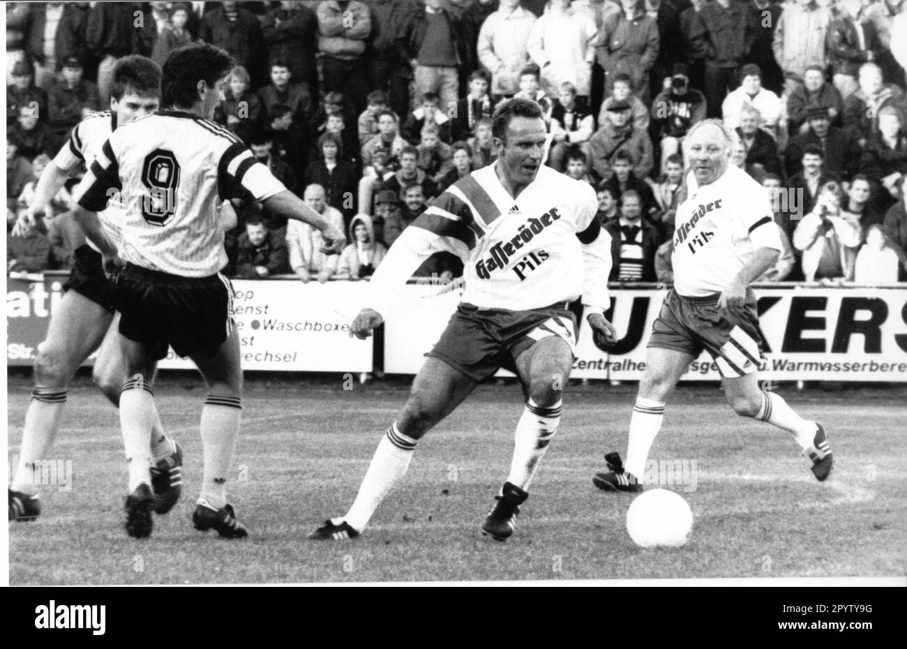 Benefiz Fußballspiel im Neuruppiner Stadion für den verstorbenen ...
