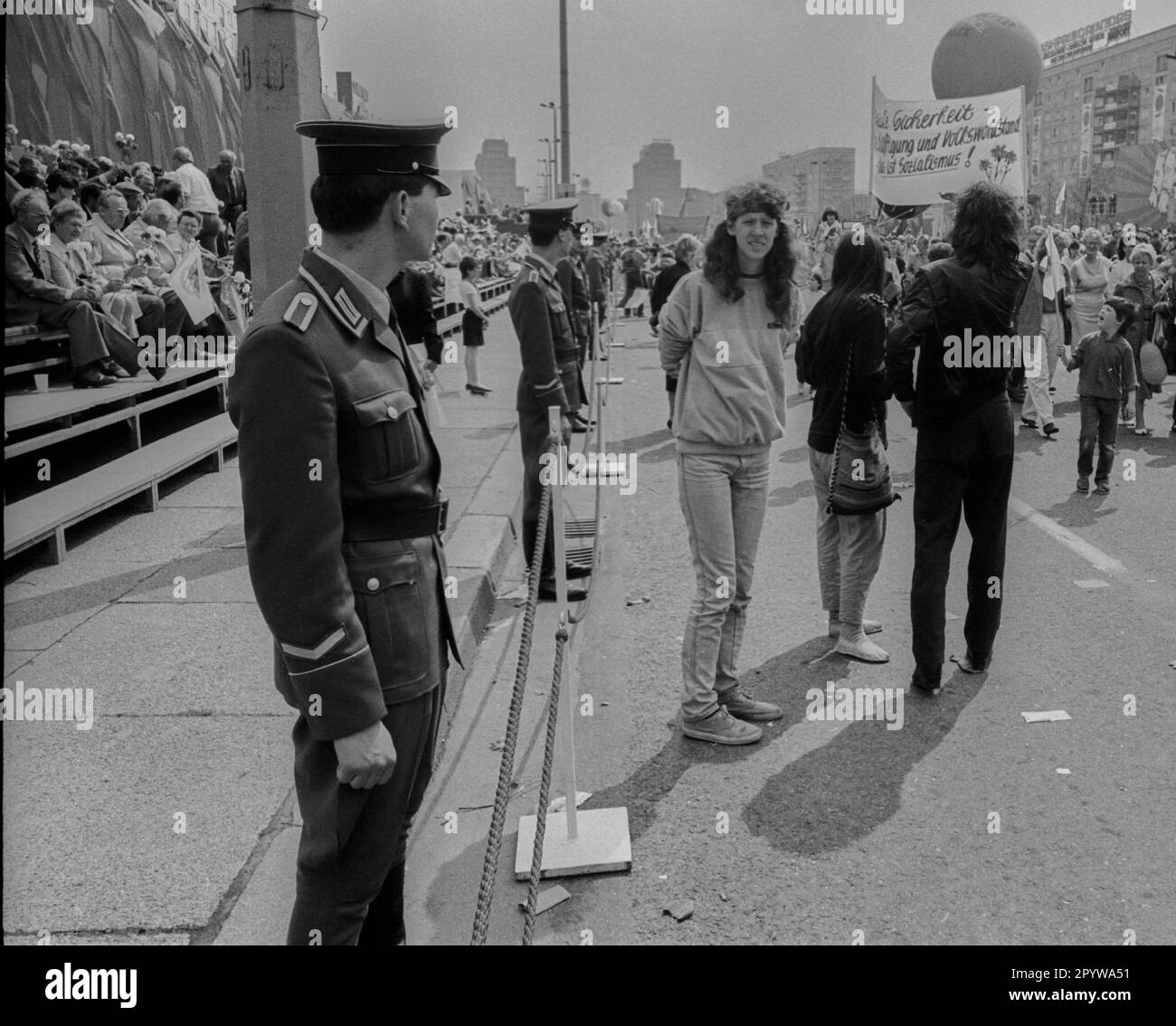 Nva soldat -Fotos und -Bildmaterial in hoher Auflösung – Alamy