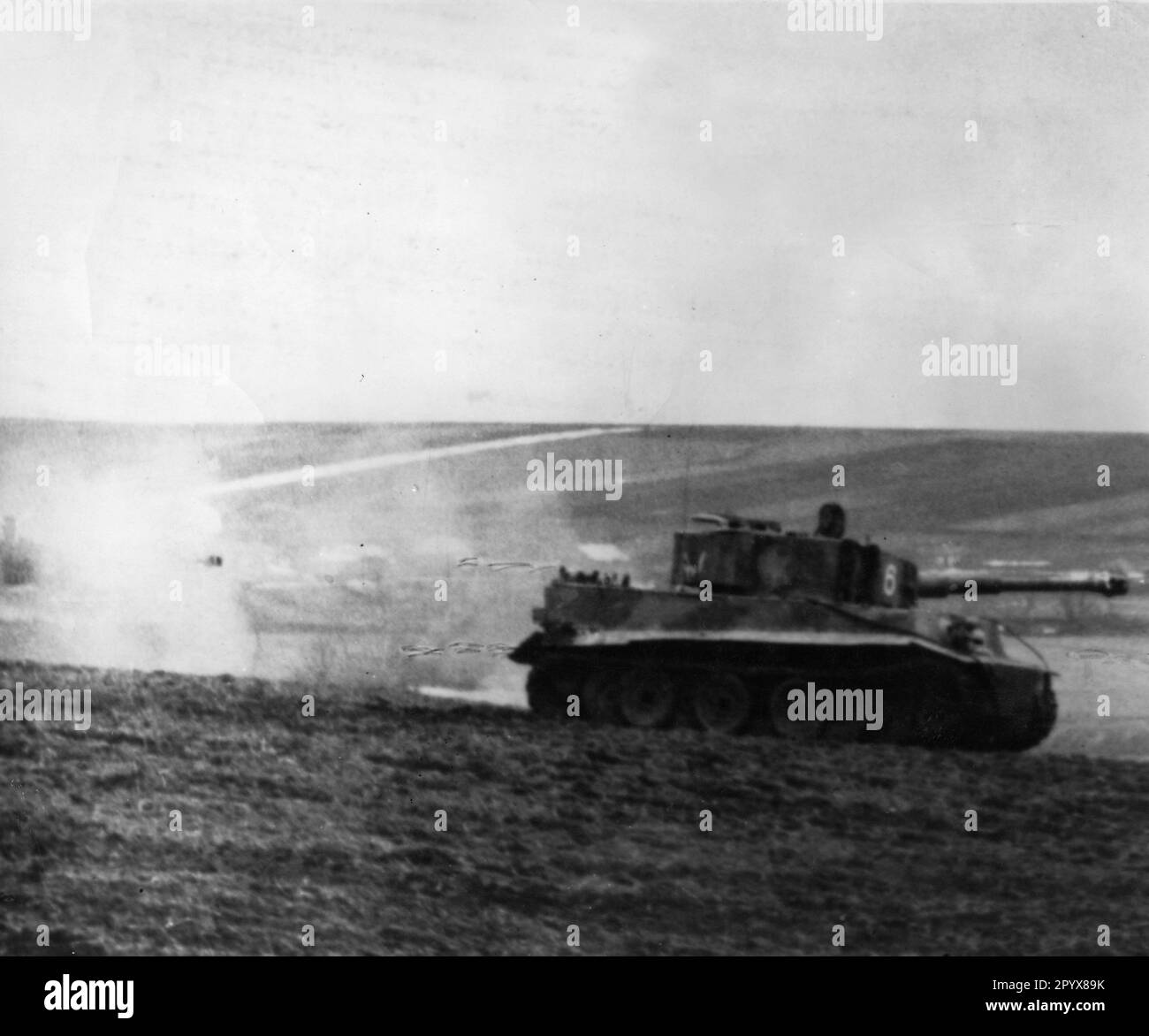 "Zweiter Weltkrieg: Panzer VI Tiger" und "König Tiger" und 180 t Panzer ...