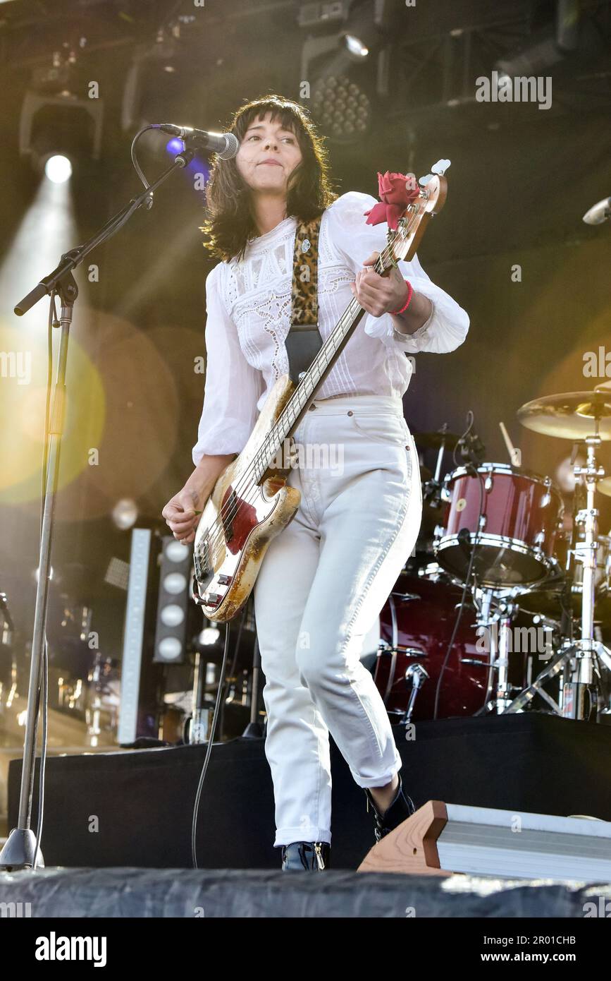 Paz lenchantin pixies -Fotos und -Bildmaterial in hoher Auflösung – Alamy